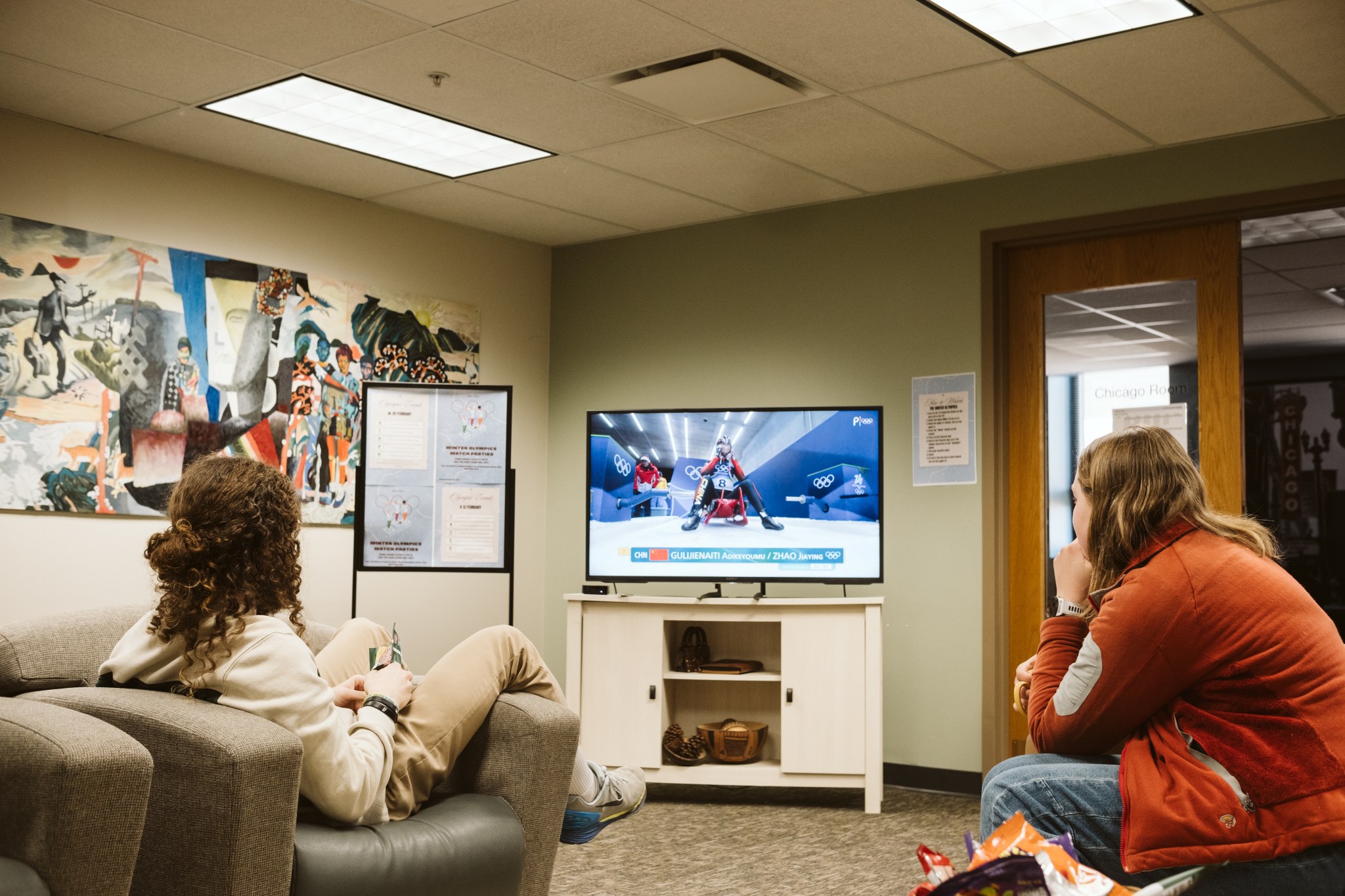 Wheaton Winter Watch Parties Invite the Nations into One Living Room ...